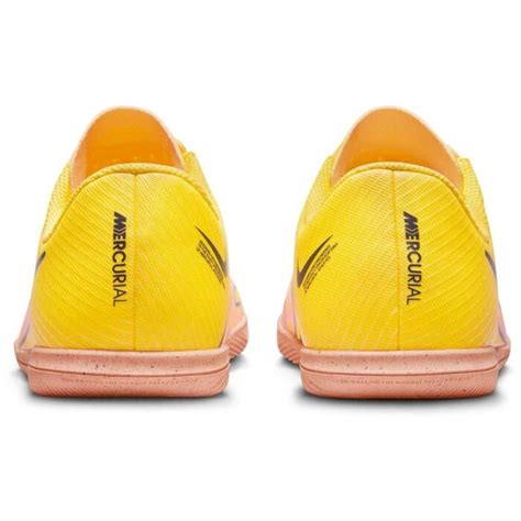 Nike MERCURIAL VAPOR 15 CLUB - Dětské sálovky | SPORTISIMO.CZ