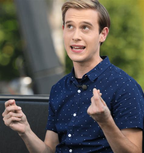 Hollywood Medium Tyler Henry An Inside Look On How To Get A Reading