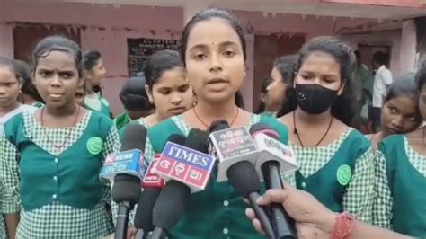 Babe Headmaster Forgets Question Papers At Home Keeps Babes Waiting At Exam Centre