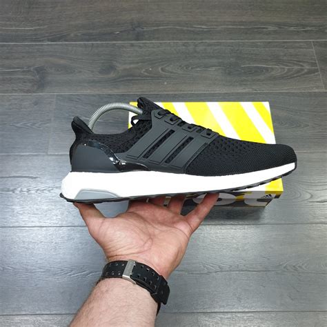 Купить кроссовки Адидас | Adidas Ultra Boost 1.0 Retro Triple White ...