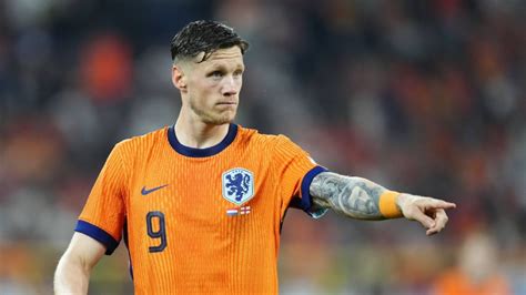 Toch Geen Ajax ‘wout Weghorst Voert Gesprekken Met Andere Club