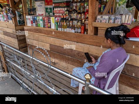Visitors Traders And Illegal Burmese Immigrants By Barbed Wire At The