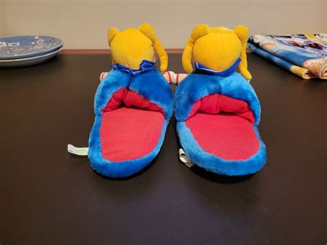 Vintage 1993 Sailor Moon Ufo Catcher Plush Slipper Set By Banpresto