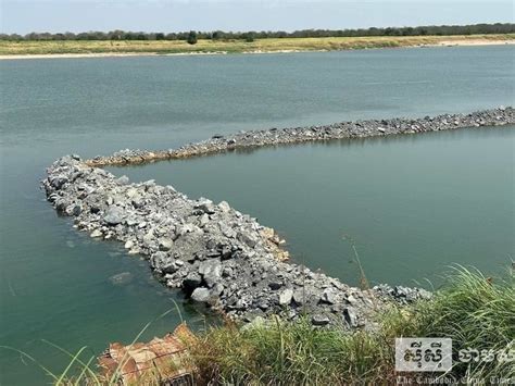 អាជ្ញាធរខេត្តកំពង់ចាមចាត់វិធានការលើជនចាក់ថ្មចូលទន្លេ សុីសុីថាមស៍