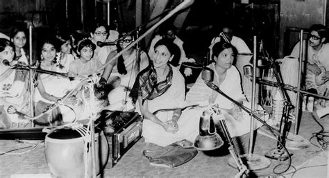 Sumitra Chattopadhyay Rabindra Sangeet Milansagar
