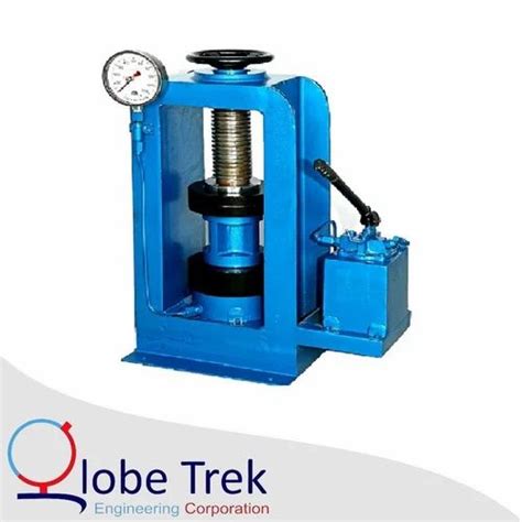 Cube Compression Testing Machine Digital Indicator Capacity 1000kN At 90000 Piece In Navi