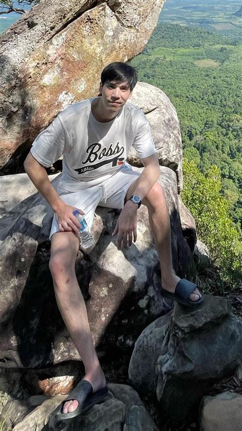 Jespipat Tilapornputts Feet