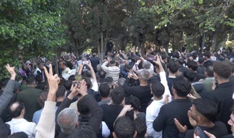 Sırrı Süreyya Önder Zincirlikuyu Mezarlığında Son Yolculuğuna