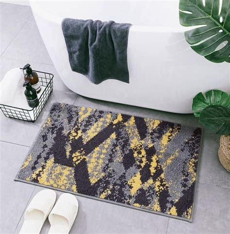 Нүүр гарын алчуур