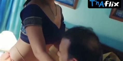 Noor Malabika Breasts Scene In Palang Tod Siskiyaan Tnaflix Com