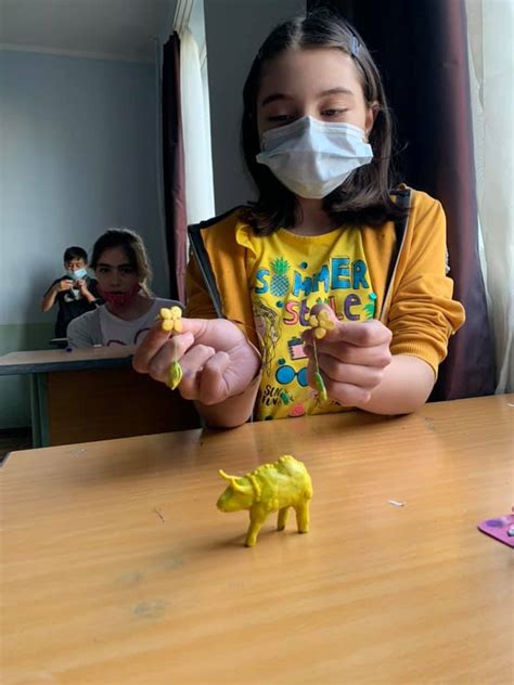 5 მე 6 სკოლა აქტივობები სახვითი და გამოყნებთ ხელოვნებაში