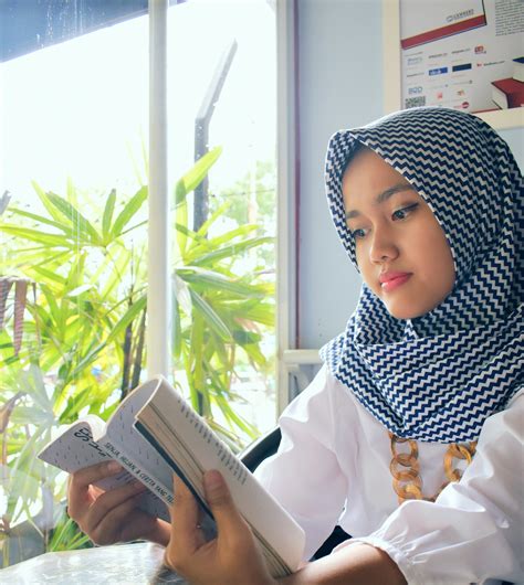 Nadhifa Sofia Medium