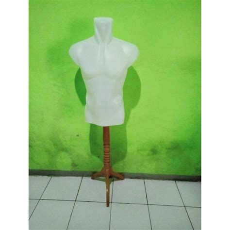 Jual Manekin Cowok Bening Kaki Kayu Manekin Otot Manekin Set Kab Bekasi Regency Queen