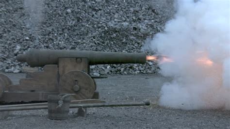 2906 Cannon Firing Stock Videos Footage And 4k Video Clips Getty Images