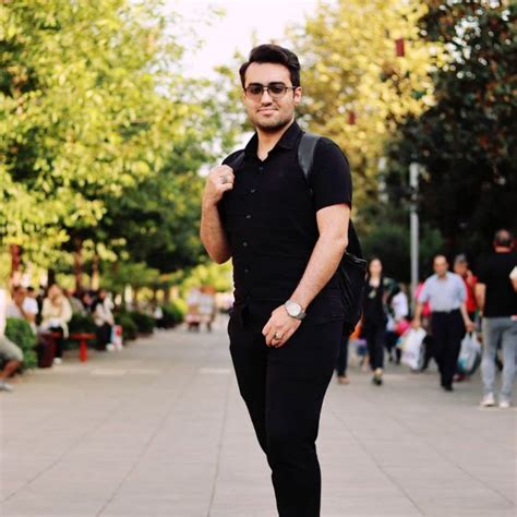 محمدحسین خان محمدی کارشناس ارشد سئو و طراح وب سایت