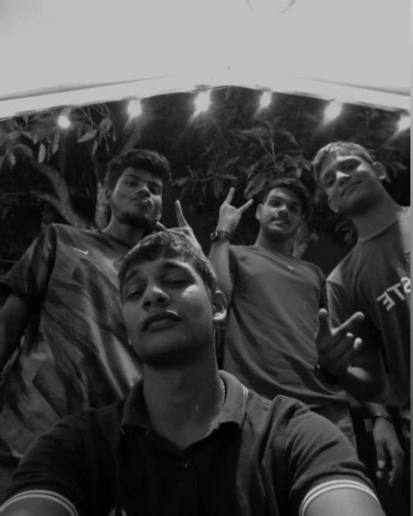 Nisal Himsara 🐼🍃 Nisal Himsara 004 • Instagram Photos And Videos