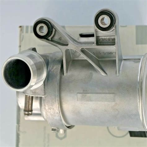 For Mercedes Benz C180l C200l C260l Glc200 Glc260 Glc300 Water Pump