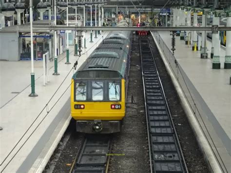 Photo Class 142 Dmu 6x4 Manchester Piccadilly Railway Station C2019 £2