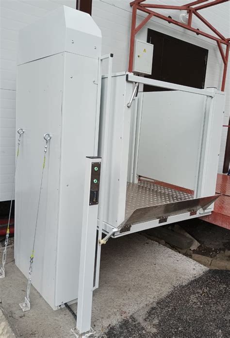 Купить подъемник для инвалидов в Самаре цены на вертикальные уличные подъемники