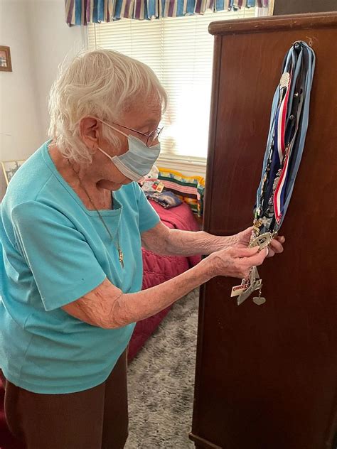 Ruby The Riveter 95 Year Old Nky Woman Remembers Answering Wwiis Call Link Nky