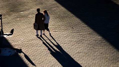 The Definitive Signs Youre In A One Sided Relationship