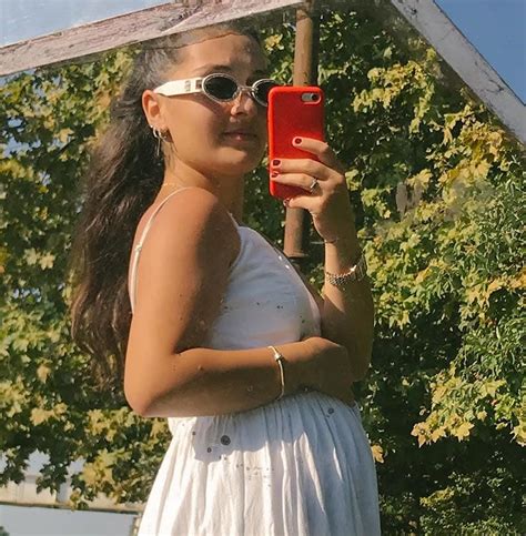 ელა ელენე წიქარიძე