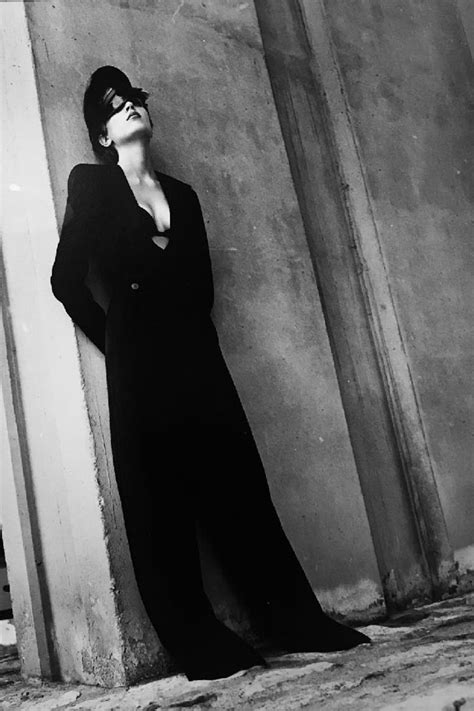 This New Collection Of Helmut Newtons Photography Is A Must See Helmut Newton Newton Photo