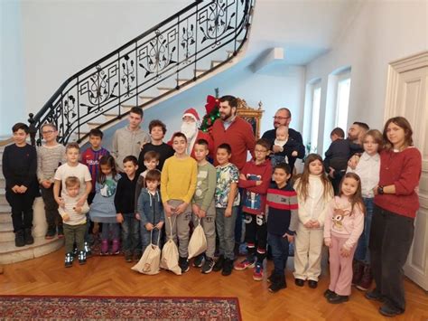 Поводом обележавања српске Нове године у Амбасади Републике Србије у Букурешту је организовано