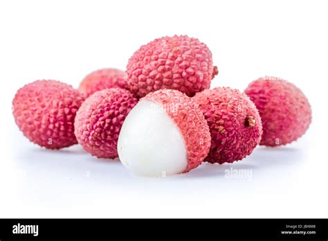 litschi isoliert auf weissen untergrund Stock Photo - Alamy