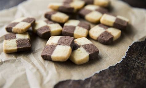 طرز تهیه شیرینی شطرنجی مجلسی؛ برای عید نوروز مجله اکالا