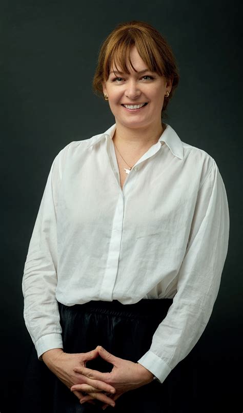 ვერ დაიჯერებთ როგორ გამოიყურებოდა სანდრა რულოვსი 21 წლის ასაკში რა ფოტოს აქვეყნებს ყოფილი