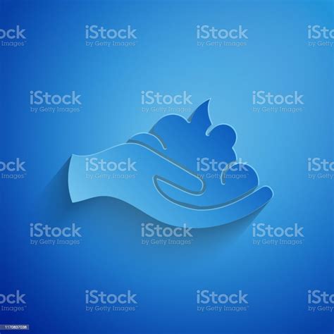 종이 컷 면도 젤 폼 손 아이콘에 파란색 배경에 격리 면도 크림 종이 아트 스타일입니다 벡터 일러스트레이션 거품 내기에 대한 스톡 벡터 아트 및 기타 이미지 Istock