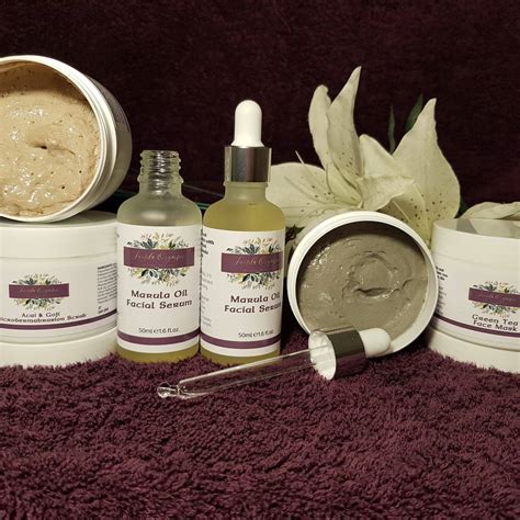 Jamila The Very Gorgeous Thanieth Using The Green Tea Mask By Jamila