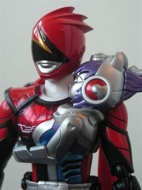 My Shiny Toy Robots Toybox Review S H Figuarts Super Akiba Red