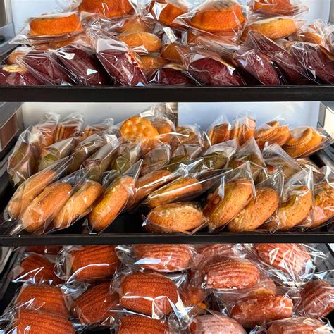 춘천카페 썬쿠키 춘천답례품 단체주문 춘천쿠키 디저트 새해선물 인사이동선물 다과세트 등 다양하게 주문주시는 1월초🍀💚 선물하시는 마음이 온전히 전달될 수