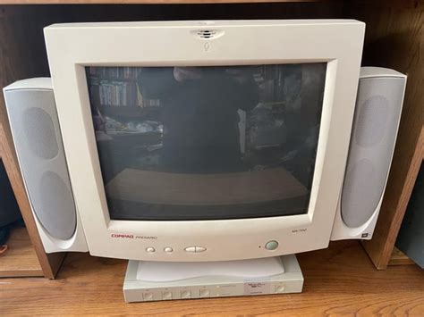 Fully Functional Compaq Presario 5284 Desktop Computer And Accessories From 1999 Used Only 2