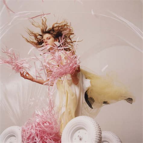 L'Officiel - LAURA LITTLE