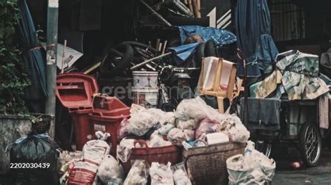 Garbage Bin Object Detection Model By Quality Control Defect Detection