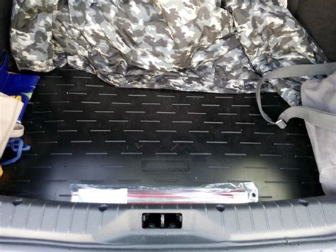 Купил ковер в багажник и пороги — Lada Гранта Лифтбек (1G), 1,6 л, 2015 ...