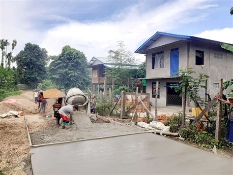 ကျိုက်ဒုံမြို့တွင် ကွန်ကရစ်လမ်းခင်းခြင်းလုပ်ငန်းဆောင်ရွက် Information And Public Relations