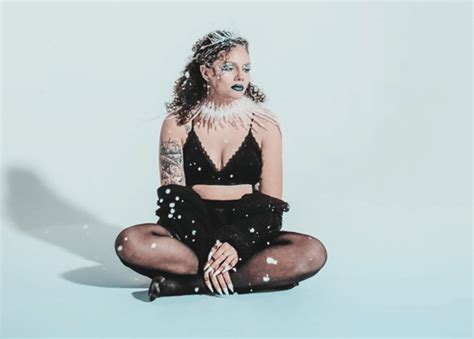 Cantora Canadense Riell Lança Seu Novo Single All I Know Do Ep