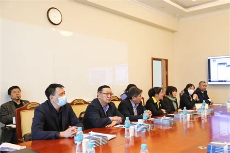 Соёлын яамнаас Хос бичигтэн болохыг уриаллаа