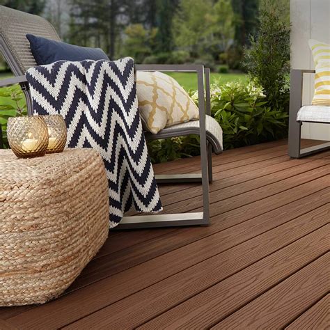 Fiberon Decking Low Maintenance Scratch And Water Resistant Boards In Canada
