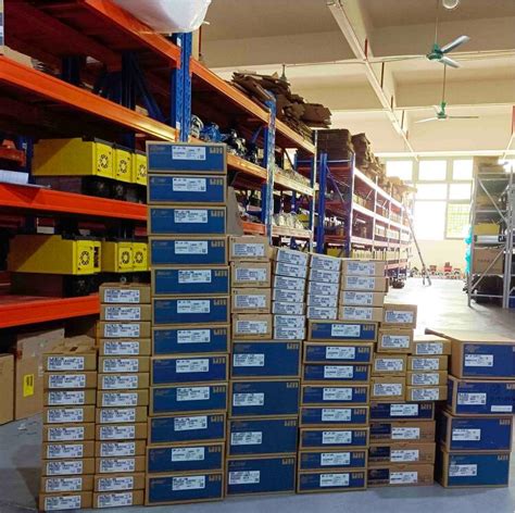 Plc Controller Programmable Logic Controller 104 Inch Panel Hmi Gt2510