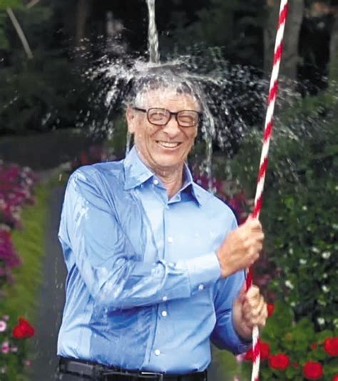 2년 연속 세계 최고 부자 빌 게이츠 2위와 자산 격차는…어마어마｜스포츠동아