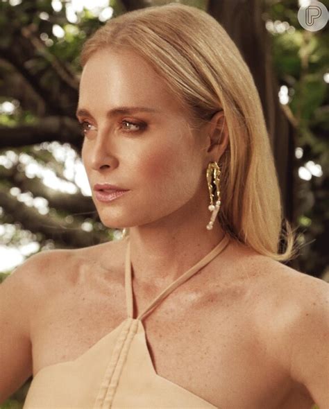 Angélica Exibe Barriga Definida Em Look Nude E Fãs Se Empolgam Confira