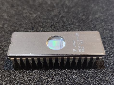 Mbm27c1001 20z Fujitsu 1048kbit Eprom128kx8bit Dip 32 Cmos Gebraucht In Niederneunforn Für