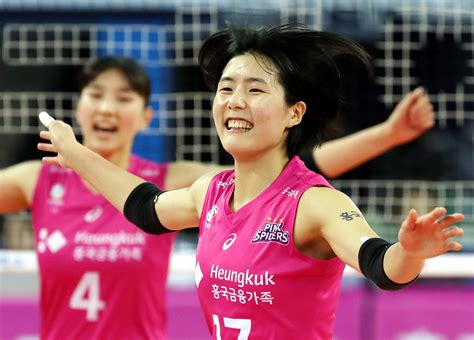 배구 이재영 은퇴 암시 하지 않은 일 인정하면서 다시 배구하고 싶지 않아 이투데이
