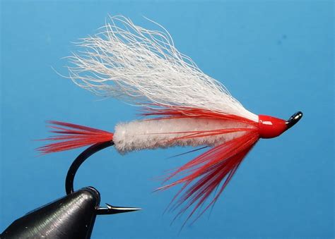 Flytying New And Old Ringold