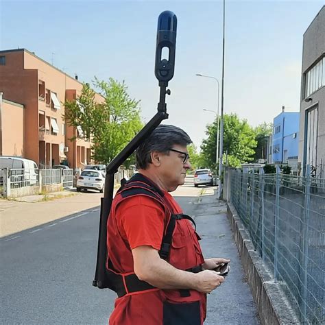 Leica Blk2go Handheld Imaging Laser Scanner Lg875578 C R Kennedy Geospatial Solutions